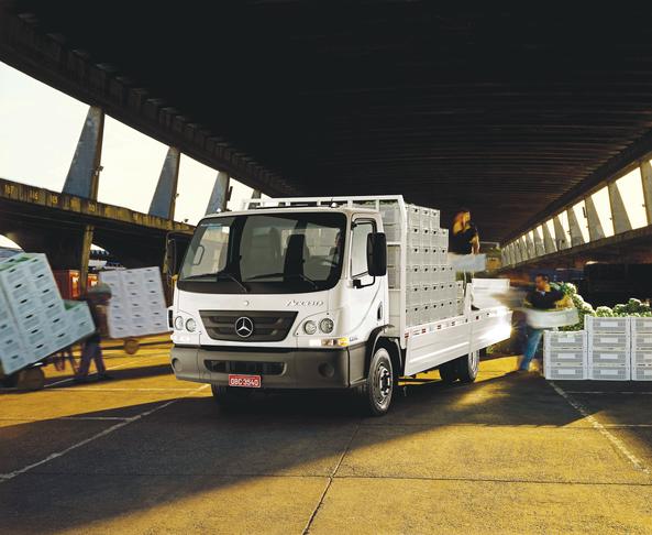 Accelo da Mercedes-Benz é flexível e roda em todas as regiões - ABC ...
