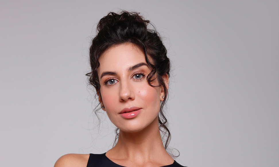 Gabi Borba: Uma Carreira Brilhante no Entretenimento e na Publicidade - ABC Repórter