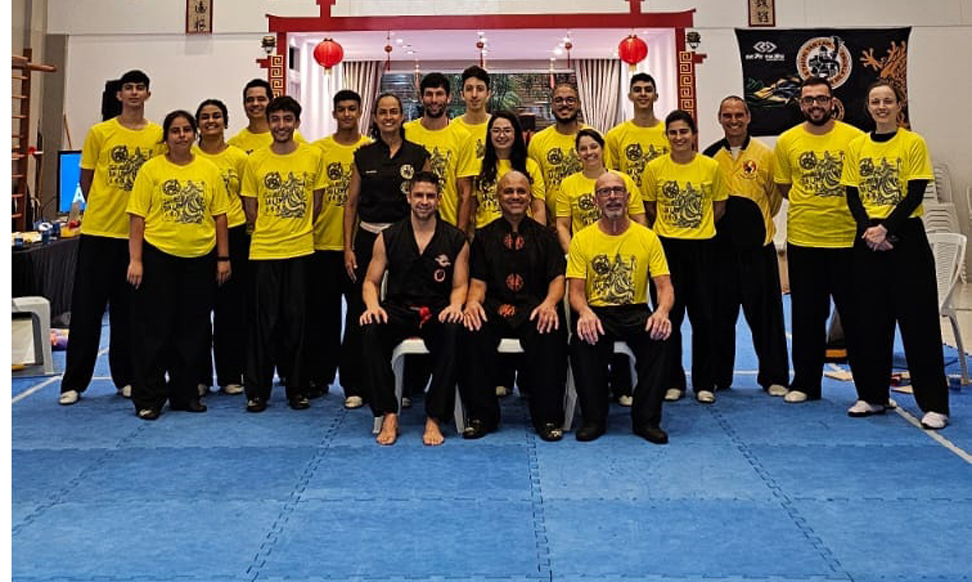Escola de Kung Fu e Taichi Tan Lan promove Campeonato Interno para várias faixas etárias - ABC ...