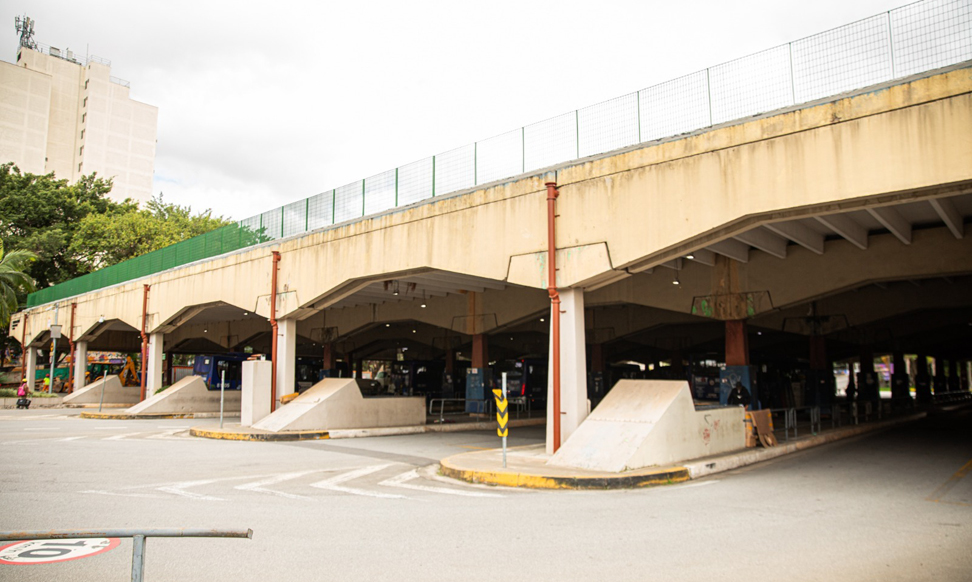 Obras no módulo 2 do Terminal Nicolau Delic, em São Caetano, têm ...